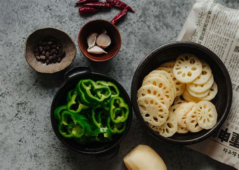 Stir Fried Lotus Root With Garlic And Black Bean 豆豉炒藕片