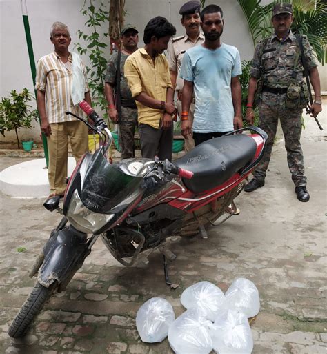 15 लीटर देसी शराब के साथ दो शराब तस्कर गिरफ्तार Jamui Today