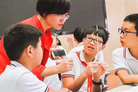 3年评选一次！台州这位教师上榜2022年浙江省杰出教师名单 台州频道