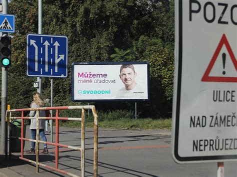 Volební Plakáty V Ulicích Prahy Parlamentnilistycz Politika Ze