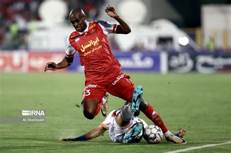 صحنه‌های جذاب از حاشیه مسابقه قهرمانی پرسپولیس تابناک Tabnak