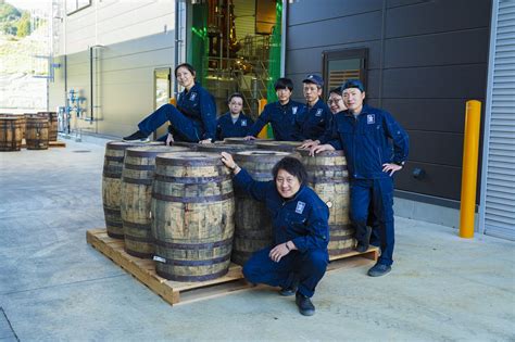 新年のご挨拶新着情報山鹿蒸溜所 Yamaga Distillery伝統が息づく熊本山鹿から世界中の人々を魅了するシングルモルトを