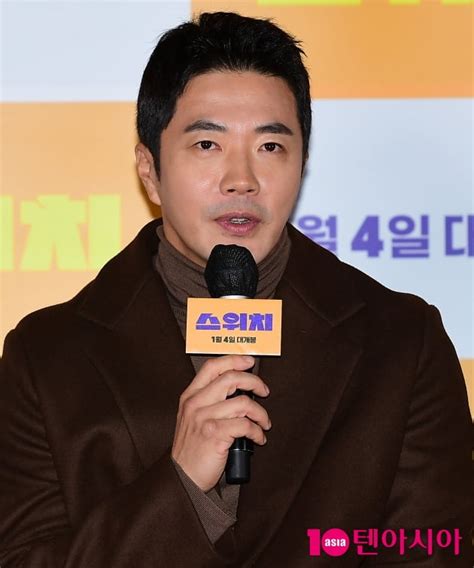 Ten 포토 권상우 편안하게 운동해서 복근 보여줬다 텐아시아