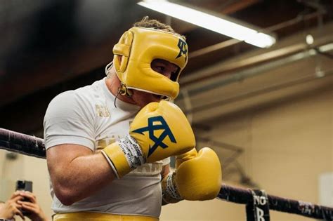 Canelo Álvarez Sufrió Parálisis Facial Por Estrés Infobae