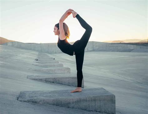 Dive Into The Best One Leg Yoga Poses For Strength The Yoga Nomads