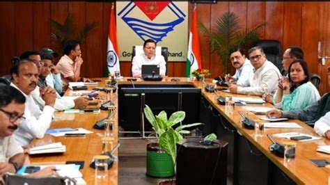 चारधाम यात्रा की अधिकारी करें लगातार मॉनिटरिंग रजिस्ट्रेशन के अनुसार