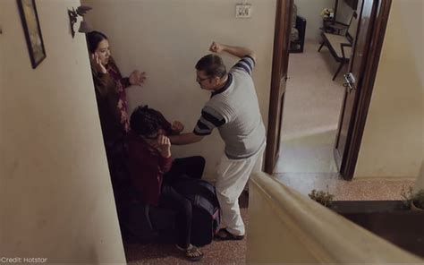 Review Chhappad Phaad Ke Is A Meandering Story Of Greed