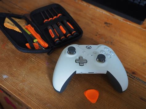 How To Take Apart And Disassemble An Xbox One Controller Windows Central