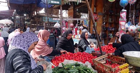 مزارعون مصريون غاضبون من الحكومة والتجار يسرقون جهدنا