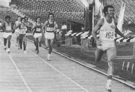 Atletismo E Historia Athletics In History Diez Segundos En Un Siglo