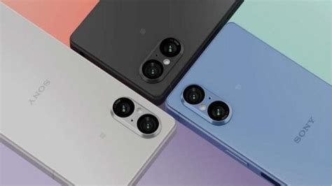 Sony Introduces Premium Smartphone Xperia V