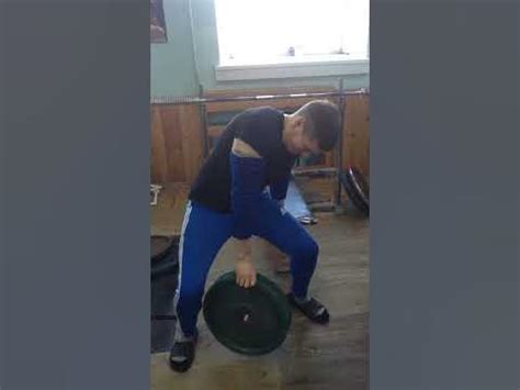 Блин 50 кг подъём одной рукой. - YouTube