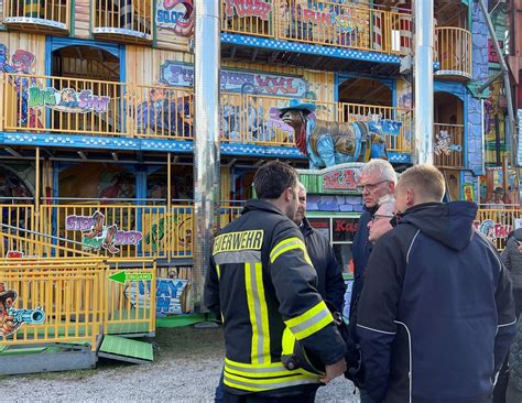 Tödlicher Unfall auf Pollhans Kirmes im Kreis Gütersloh Regionales