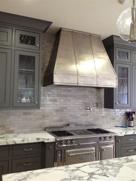 30 Kitchen Backsplash With Grey Cabinets