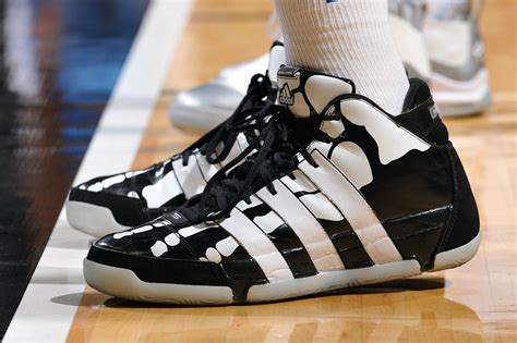 A Look Back At The Best Of Tim Duncans Nike And Adidas Sneakers