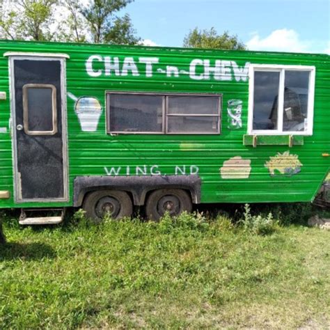 Chat N Chew Cafe Wing ND Tacky Raccoons