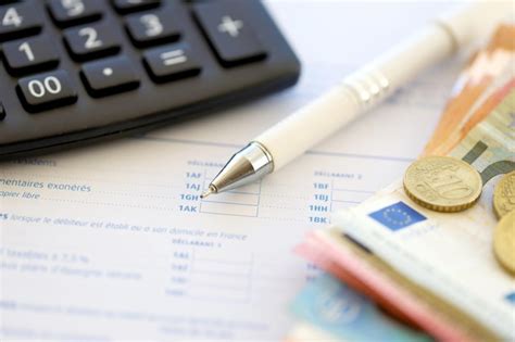 Llenar El Proceso De Formulario De Impuestos Francés Con Una