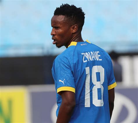 Broos Defends Themba Zwanes Sundowns Form Kickoff