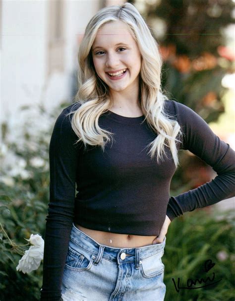 Kameron Kami Couch Dancer Tiktok Influencer Autographed Signed 8x10