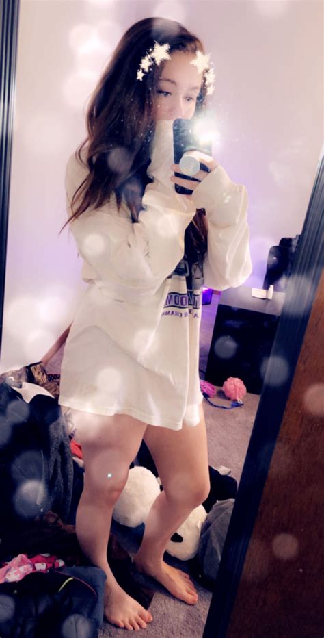 Mirror Selfie 🖤🖤🖤 Selfie Style Fashion