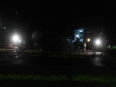華金の高崎線最終電車の不運な人間模様 ★ひと味違う写真と鉄道 理s Photo Mind