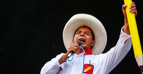 Pedro Castillo Confirma Que En Marzo Del 2022 Los Alumnos Volverán A