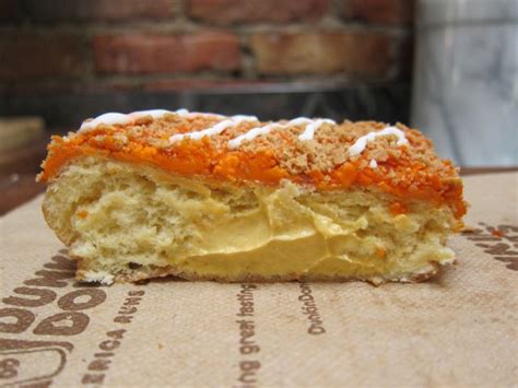 Review Dunkin Donuts Pumpkin Cheesecake Square Donut