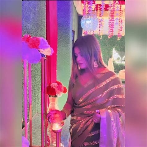 Jaya Mehra Miss Mehra98 • Threads Say More