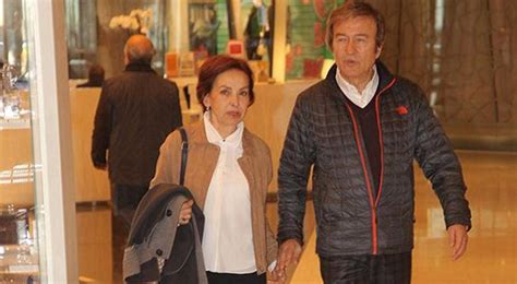 Erol Emel Evgin çiftinin El Ele Alışveriş Turu Magazin Haberleri Milliyet