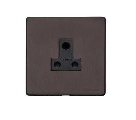 M Marcus Electrical Verona 5 Amp Round 3 Pin Lamp Socket Unswitched