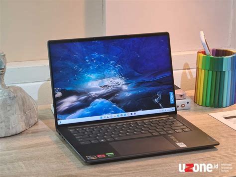 FOTO Lenovo Yoga Slim 7 Pro X Laptop Tipis Dengan RTX 3050