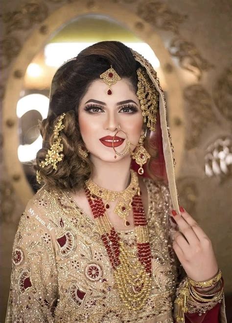 Pin By Natalie On Bridal Makeup Images Bridal Makeup Images Bridal Makeup Photo Makeup