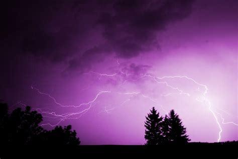 El Χαράρι και ο ΑΡΙΘΜΟΣ ΤΟΥ ΘΗΡΙΟΥ Οι άνθρωποι ενημερώνονται για ΟΣΑ