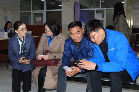 Өвөрхангай аймгийн 67 үйлчилгээг цахимжууллаа · E Mongolia Academy
