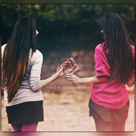 Pin By Rabyya Masood On Dpz Besties Forever Bff Outfits Girl Couple