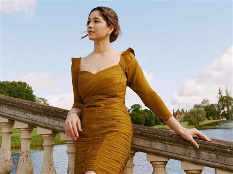 Sachin Tendulkars Daughter Sara To Make Bollywood Debut