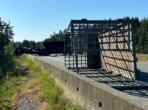 ‘that Vehicle Saved His Life Serious Crash Disrupts Traffic On