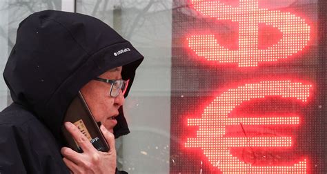 Рубль оттесняет доллар ЦБ установил официальные курсы валют на 18 июля 17 07 2024 Банки ру