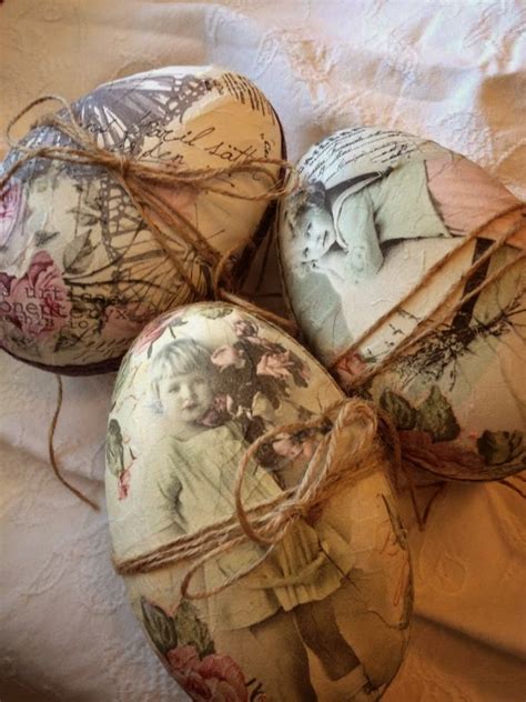 Великден Как да направим красиви Великденски яйца украсени с декупажна техника