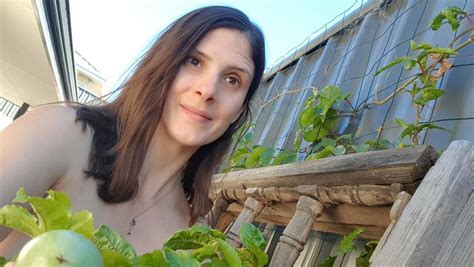 Perth Gardeners Get Kit Off For World Naked Gardening Day Post Photos To Social Media Perthnow