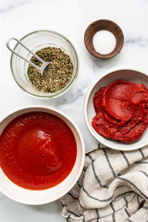 4 Ingredient Homemade Pizza Sauce Fit Foodie Finds