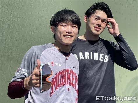 暖男！佐佐木朗希為女孩簽名 希望陳冠宇不要再被球迷罵了 Ettoday運動雲 Ettoday新聞雲