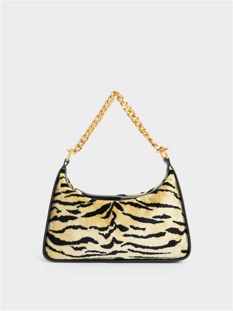 Bolso Hobo Con Eslabones De Cadena Y Estampado De Tigre Minta Multi