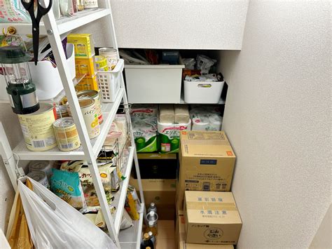 いざというときに役立つ「非常食の収納術」。家の中で分散備蓄するのがコツ Esseonline（エッセ オンライン）