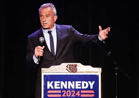 رابرت کندی به نفع ترامپ کنار می رود