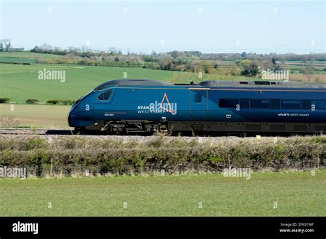 An Avanti West Coast Pendolino Electric Train Side View Warwickshire UK Stock Photo Alamy