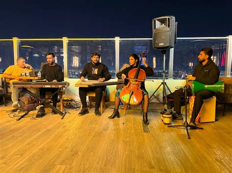 ظهروا في “يوز تالنت” فضجّت بهم البصرة صور من حفلة “كاست باند” في فندق