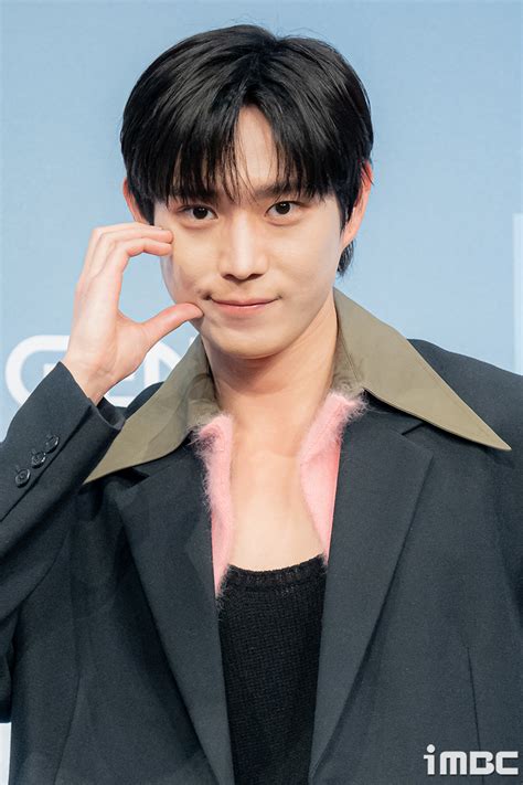 낮에 뜨는 달 김영대 원작 부담감 컸다 표예진에 많이 배워
