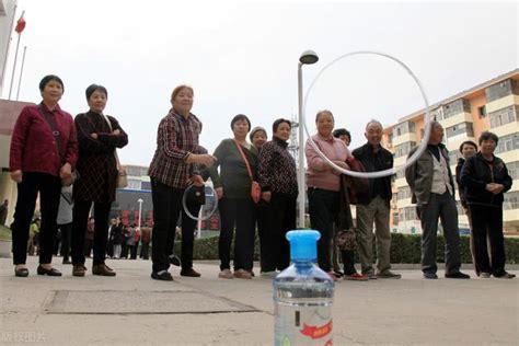 中秋节即将来临，退休人员能领800元过节费，这是真的吗？ 知乎
