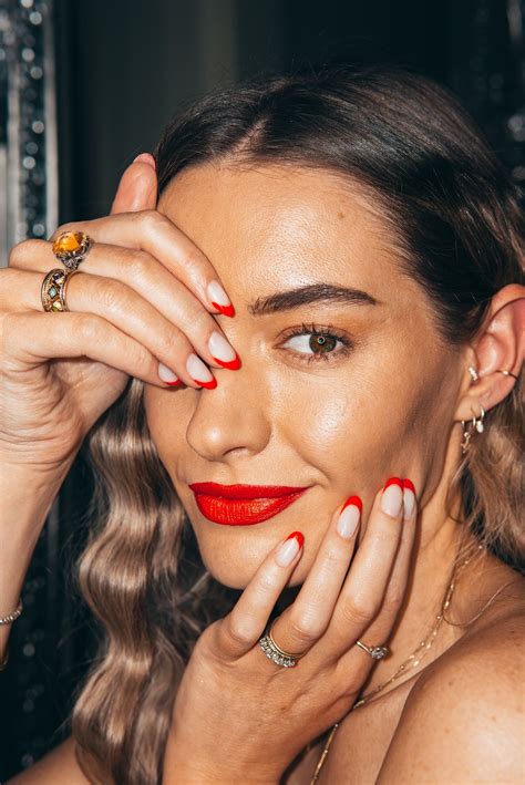 Easy Minimalist Nail Art Designs You Have To Try A Model Moment